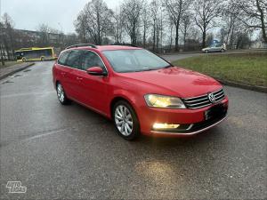 Red Volkswagen Passat 2012 in Siauliai, with an engine capacity of 2.00 L and mileage of 262 thousand km for 2100 €, photo  on AUTOMOTO.COM.LV