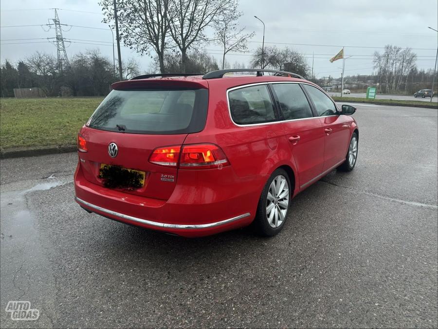 Sarkans Volkswagen Passat 2012 Šauļi, ar dzinēja tilpumu 2.00 L un nobraukumu 262 tūkst. km par 2100 €, foto 3 vietnē AUTOMOTO.COM.LV
