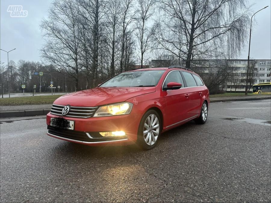 Sarkans Volkswagen Passat 2012 Šauļi, ar dzinēja tilpumu 2.00 L un nobraukumu 262 tūkst. km par 2100 €, foto 4 vietnē AUTOMOTO.COM.LV