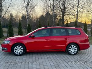Red Volkswagen Passat 2012 in Tartu, with an engine capacity of 1.60 L and mileage of 263 thousand km for 5990 €, photo 10 on AUTOMOTO.COM.LV