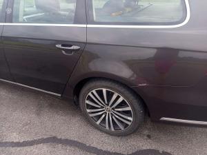 Sarkans Volkswagen Passat 2012 Panevēža, ar dzinēja tilpumu 1.97 L un nobraukumu 259 tūkst. km par 4200 €, foto 7 vietnē AUTOMOTO.COM.LV
