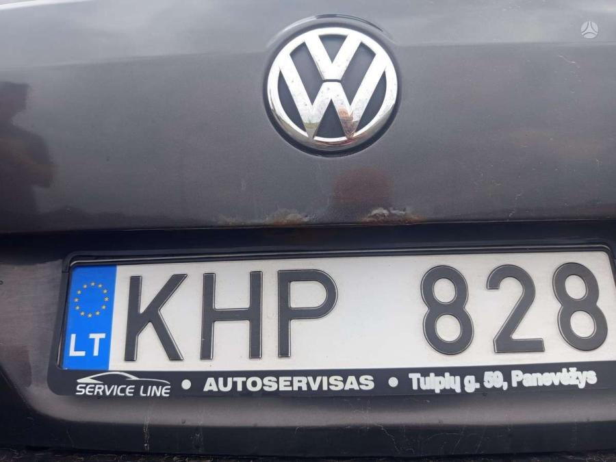 Sarkans Volkswagen Passat 2012 Panevēža, ar dzinēja tilpumu 1.97 L un nobraukumu 259 tūkst. km par 4200 €, foto 8 vietnē AUTOMOTO.COM.LV