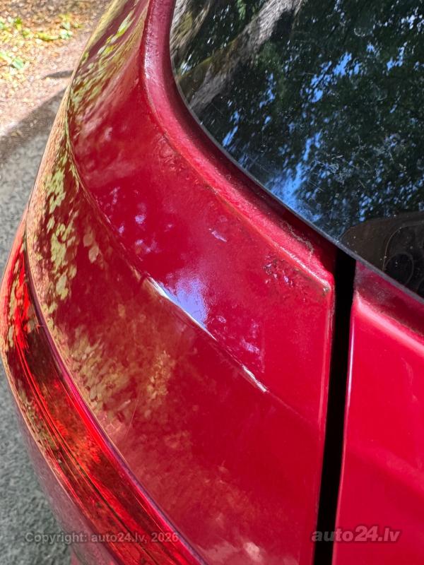 Red Volkswagen Passat 2012 in Valga, with an engine capacity of 1.60 L and mileage of 400 thousand km for 3800 €, photo 10 on AUTOMOTO.COM.LV