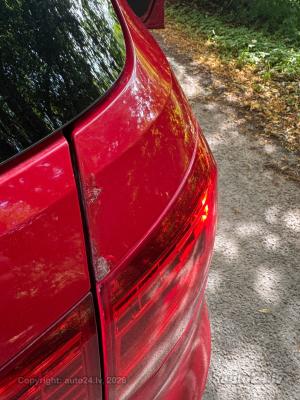 Red Volkswagen Passat 2012 in Valga, with an engine capacity of 1.60 L and mileage of 400 thousand km for 3800 €, photo 1 on AUTOMOTO.COM.LV