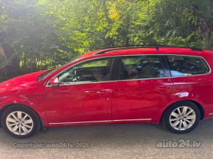 Red Volkswagen Passat 2012 in Valga, with an engine capacity of 1.60 L and mileage of 400 thousand km for 3800 €, photo 5 on AUTOMOTO.COM.LV