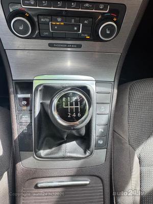 Red Volkswagen Passat 2012 in Valga, with an engine capacity of 1.60 L and mileage of 400 thousand km for 3800 €, photo 16 on AUTOMOTO.COM.LV