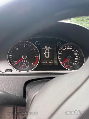 Red Volkswagen Passat 2012 in Tallinn, with an engine capacity of 2.00 L and mileage of 292 thousand km for 4000 €, photo 9 on AUTOMOTO.COM.LV