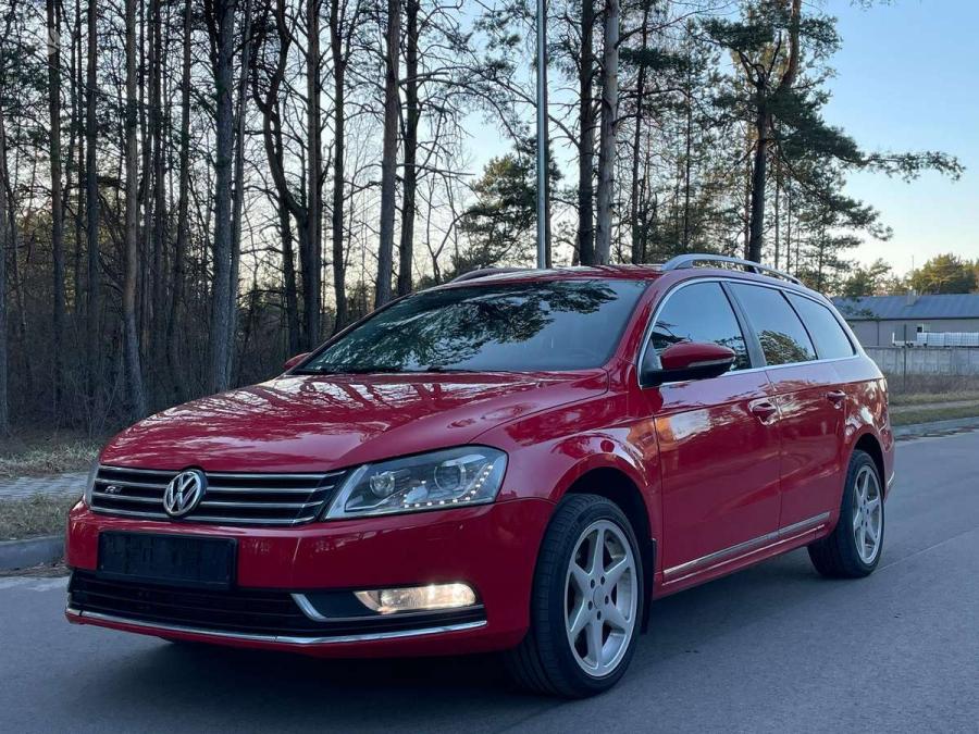 Sarkans Volkswagen Passat 2013 Varėna, ar dzinēja tilpumu 1.97 L un nobraukumu 264 tūkst. km par 4800 €, foto 3 vietnē AUTOMOTO.COM.LV