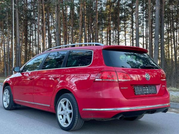 Sarkans Volkswagen Passat 2013 Varėna, ar dzinēja tilpumu 1.97 L un nobraukumu 264 tūkst. km par 4800 €, foto 4 vietnē AUTOMOTO.COM.LV