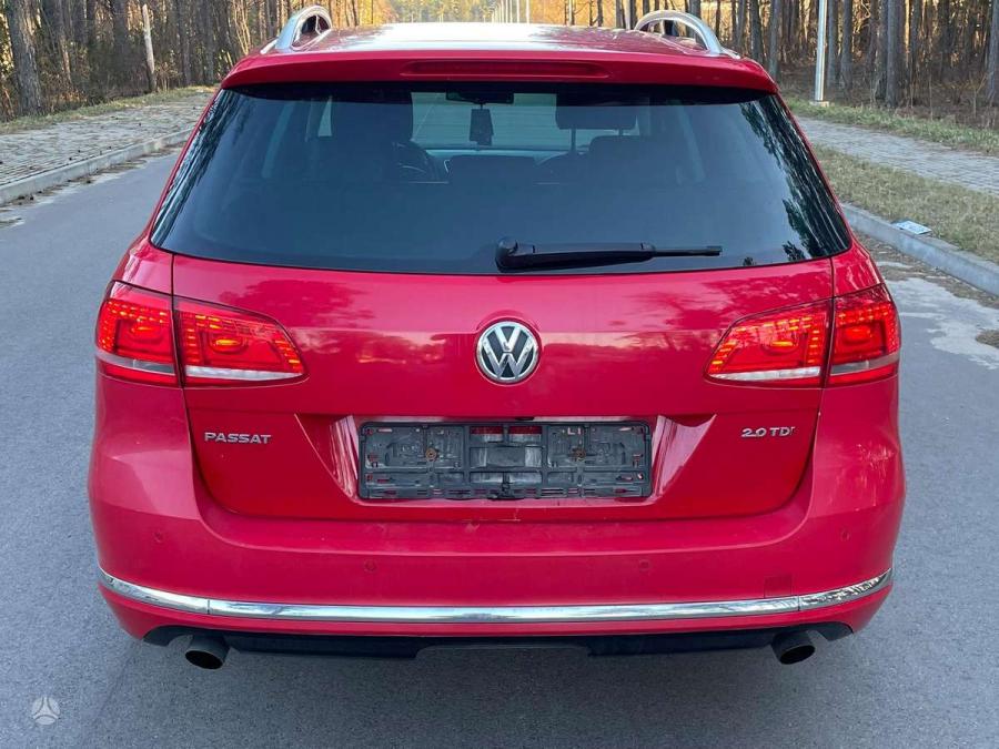 Sarkans Volkswagen Passat 2013 Varėna, ar dzinēja tilpumu 1.97 L un nobraukumu 264 tūkst. km par 4800 €, foto 6 vietnē AUTOMOTO.COM.LV