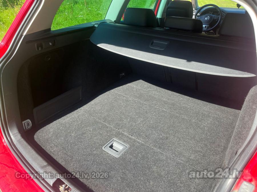 Sarkans Volkswagen Passat 2013 Tallina, ar dzinēja tilpumu 2.00 L un nobraukumu 332 tūkst. km par 6699 €, foto 9 vietnē AUTOMOTO.COM.LV