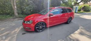 Sarkans Volkswagen Passat 2014 Viļņa, ar dzinēja tilpumu 1.97 L un nobraukumu 276 tūkst. km par 10800 €, foto  vietnē AUTOMOTO.COM.LV