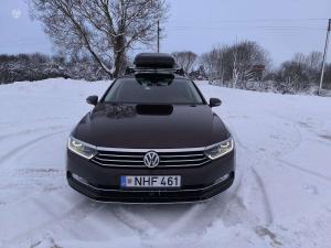 Sarkans Volkswagen Passat 2015 Plungė, ar dzinēja tilpumu 2.00 L un nobraukumu 299 tūkst. km par 10950 €, foto 2 vietnē AUTOMOTO.COM.LV