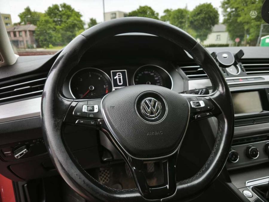Red Volkswagen Passat 2015 in Telschi, with an engine capacity of 1.60 L and mileage of 345 thousand km for 6200 €, photo 14 on AUTOMOTO.COM.LV