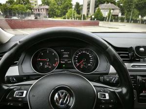 Red Volkswagen Passat 2015 in Telschi, with an engine capacity of 1.60 L and mileage of 345 thousand km for 6200 €, photo 16 on AUTOMOTO.COM.LV