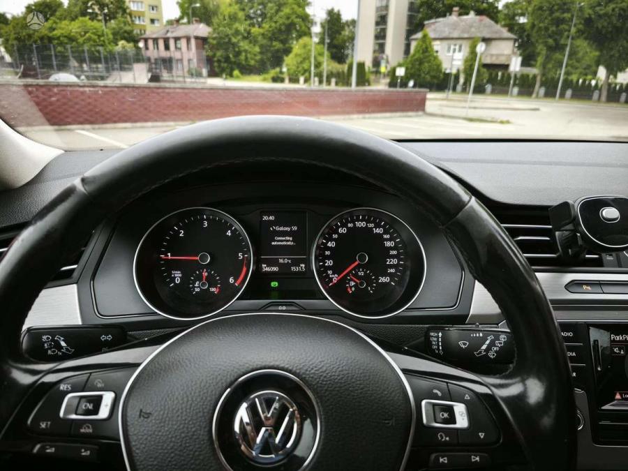 Red Volkswagen Passat 2015 in Telschi, with an engine capacity of 1.60 L and mileage of 345 thousand km for 6200 €, photo 16 on AUTOMOTO.COM.LV