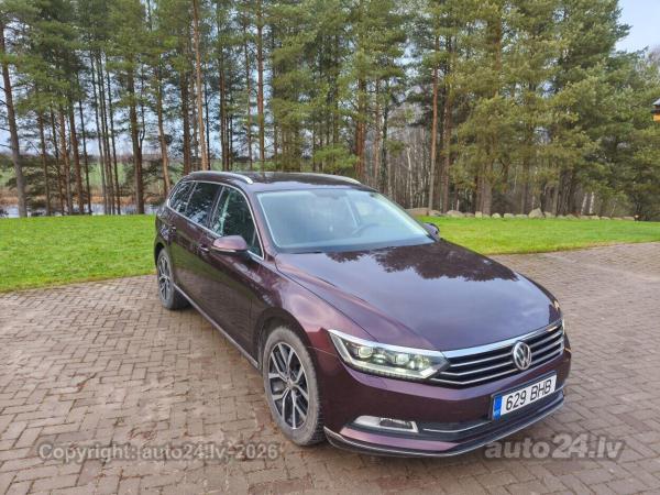 Red Volkswagen Passat 2016 in Tartu, with an engine capacity of 2.00 L and mileage of 168 thousand km for 10900 €, photo 1 on AUTOMOTO.COM.LV