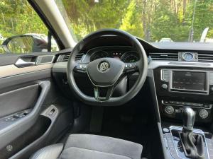 Sarkans Volkswagen Passat 2016 Viļņa, ar dzinēja tilpumu 1.97 L un nobraukumu 338 tūkst. km par 11900 €, foto 19 vietnē AUTOMOTO.COM.LV