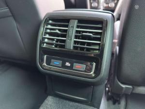 Sarkans Volkswagen Passat 2016 Viļņa, ar dzinēja tilpumu 1.97 L un nobraukumu 338 tūkst. km par 11900 €, foto 33 vietnē AUTOMOTO.COM.LV