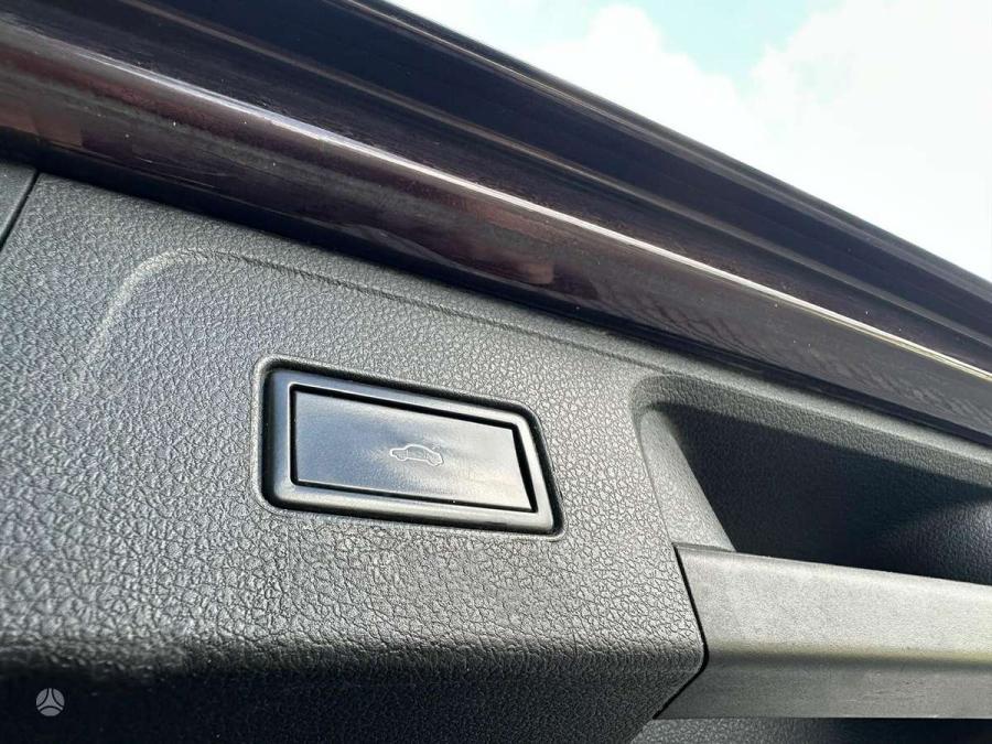 Sarkans Volkswagen Passat 2016 Viļņa, ar dzinēja tilpumu 1.97 L un nobraukumu 338 tūkst. km par 11900 €, foto 35 vietnē AUTOMOTO.COM.LV