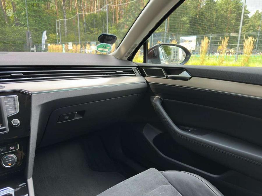 Sarkans Volkswagen Passat 2016 Viļņa, ar dzinēja tilpumu 1.97 L un nobraukumu 338 tūkst. km par 11900 €, foto 39 vietnē AUTOMOTO.COM.LV