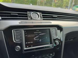 Sarkans Volkswagen Passat 2016 Viļņa, ar dzinēja tilpumu 1.97 L un nobraukumu 338 tūkst. km par 11900 €, foto 42 vietnē AUTOMOTO.COM.LV