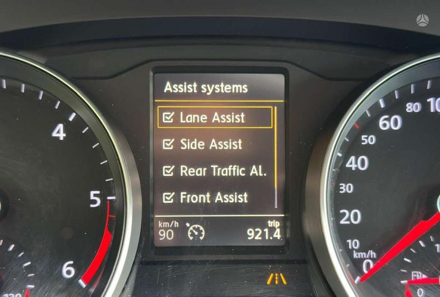 Sarkans Volkswagen Passat 2016 Viļņa, ar dzinēja tilpumu 1.97 L un nobraukumu 338 tūkst. km par 11900 €, foto 45 vietnē AUTOMOTO.COM.LV