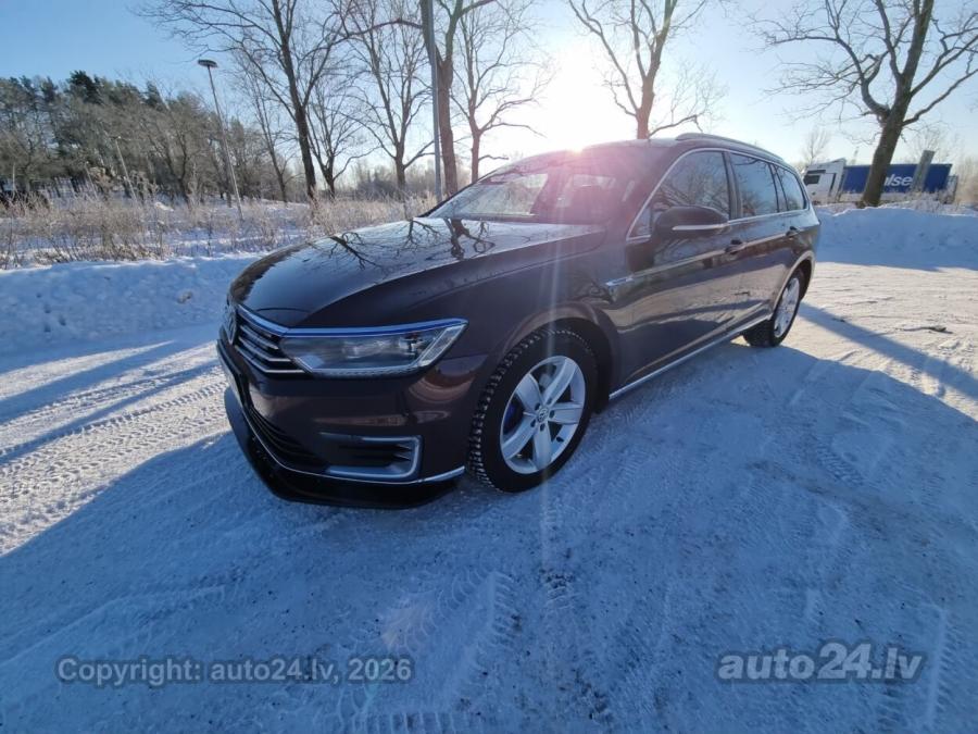 Sarkans Volkswagen Passat 2018 Tallina, ar dzinēja tilpumu 1.40 L un nobraukumu 165 tūkst. km par 16500 €, foto 2 vietnē AUTOMOTO.COM.LV