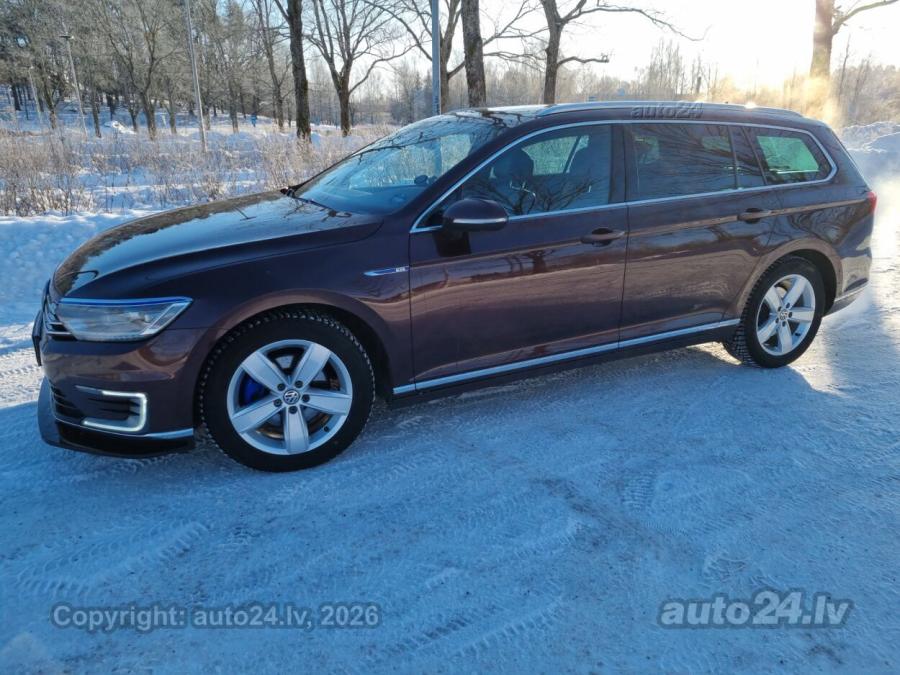 Sarkans Volkswagen Passat 2018 Tallina, ar dzinēja tilpumu 1.40 L un nobraukumu 165 tūkst. km par 16500 €, foto 3 vietnē AUTOMOTO.COM.LV