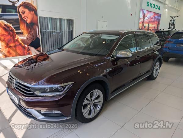 Red Volkswagen Passat 2018 in Paide, with an engine capacity of 2.00 L and mileage of 182 thousand km for 16400 €, photo 1 on AUTOMOTO.COM.LV
