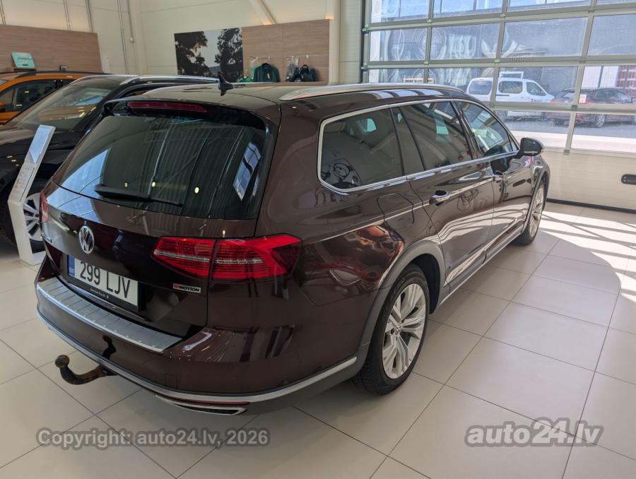 Sarkans Volkswagen Passat 2018 Paide, ar dzinēja tilpumu 2.00 L un nobraukumu 182 tūkst. km par 16400 €, foto 4 vietnē AUTOMOTO.COM.LV