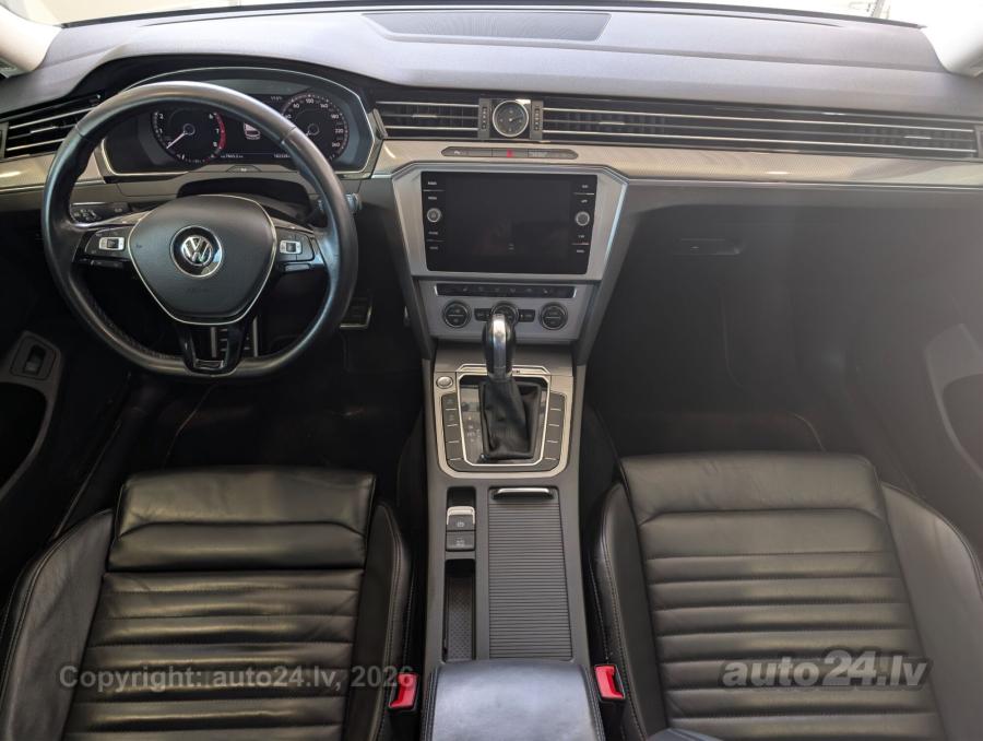 Sarkans Volkswagen Passat 2018 Paide, ar dzinēja tilpumu 2.00 L un nobraukumu 182 tūkst. km par 16400 €, foto 12 vietnē AUTOMOTO.COM.LV
