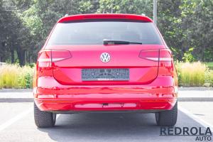 Red Volkswagen Passat 2018 in Kaunas, with an engine capacity of 1.60 L and mileage of 193 thousand km for 11300 €, photo 6 on AUTOMOTO.COM.LV