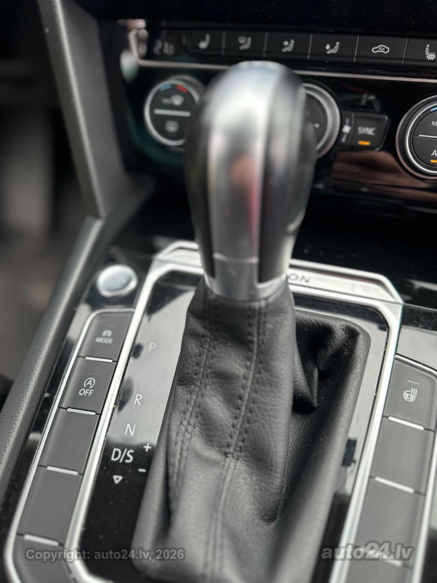 Sarkans Volkswagen Passat 2019 Tallina, ar dzinēja tilpumu 2.00 L un nobraukumu 261 tūkst. km par 16900 €, foto 14 vietnē AUTOMOTO.COM.LV