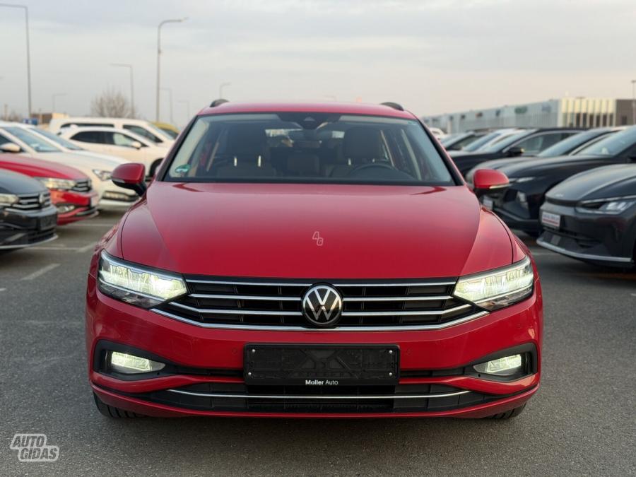 Sarkans Volkswagen Passat 2023 Viļņa, ar dzinēja tilpumu 2.00 L un nobraukumu 185 tūkst. km par 15400 €, foto 2 vietnē AUTOMOTO.COM.LV