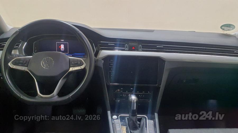 Red Volkswagen Passat 2023 in Tallinn, with an engine capacity of 2.00 L and mileage of 141 thousand km for 18990 €, photo 12 on AUTOMOTO.COM.LV