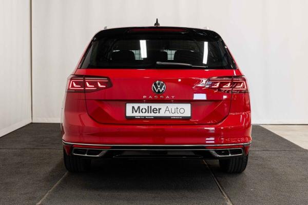 Red Volkswagen Passat 2023 in Tallinn, with an engine capacity of 2.00 L and mileage of 126 thousand km for 24200 €, photo 7 on AUTOMOTO.COM.LV