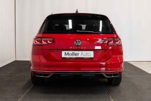 Red Volkswagen Passat 2023 in Tallinn, with an engine capacity of 2.00 L and mileage of 126 thousand km for 24200 €, photo 7 on AUTOMOTO.COM.LV