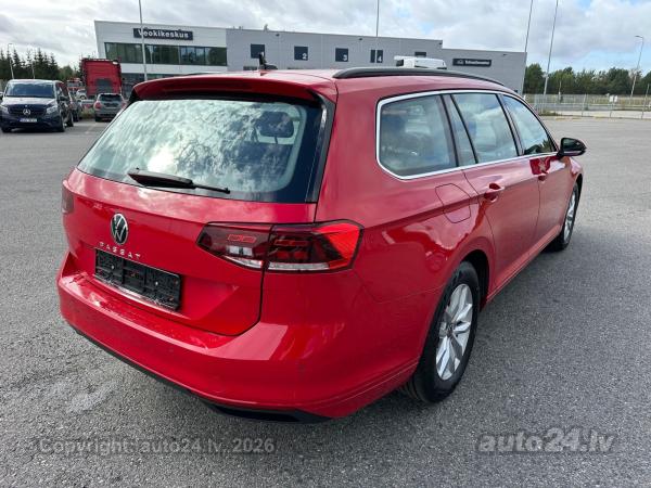 Red Volkswagen Passat 2023 in Tartu, with an engine capacity of 2.00 L and mileage of 141 thousand km for 17600 €, photo 5 on AUTOMOTO.COM.LV