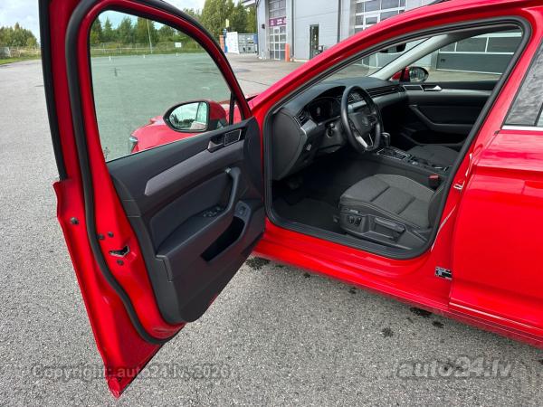Red Volkswagen Passat 2023 in Tartu, with an engine capacity of 2.00 L and mileage of 141 thousand km for 17600 €, photo 10 on AUTOMOTO.COM.LV