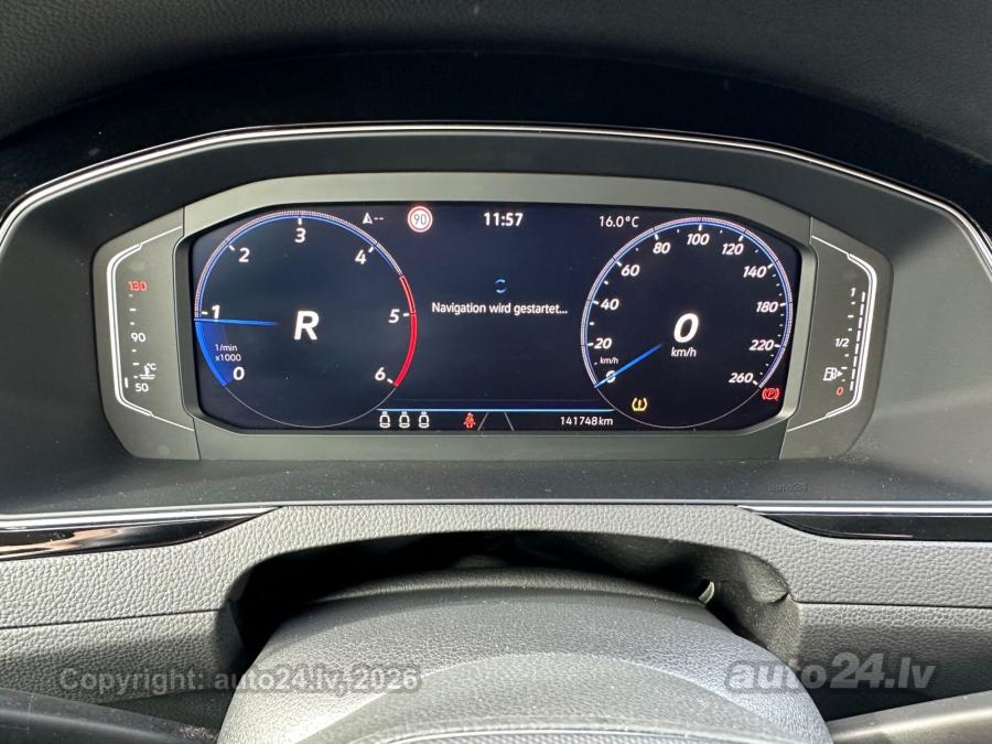 Sarkans Volkswagen Passat 2023 Tartu, ar dzinēja tilpumu 2.00 L un nobraukumu 141 tūkst. km par 17600 €, foto 22 vietnē AUTOMOTO.COM.LV