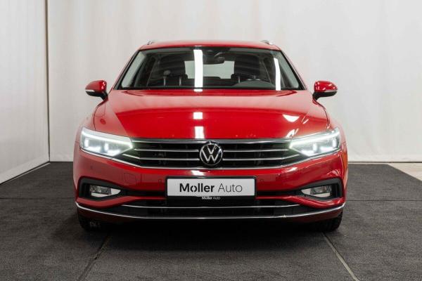 Sarkans Volkswagen Passat 2023 Tallina, ar dzinēja tilpumu 2.00 L un nobraukumu 149 tūkst. km par 23500 €, foto 3 vietnē AUTOMOTO.COM.LV