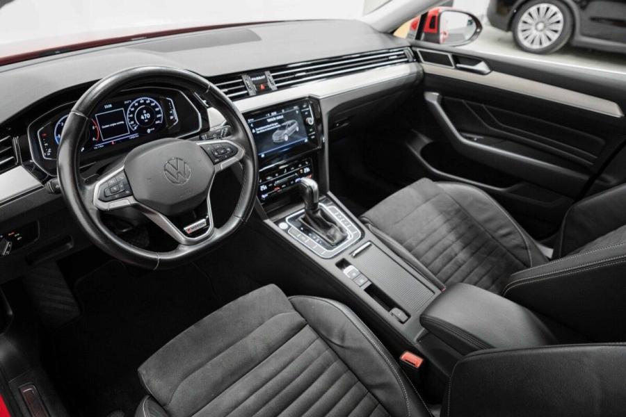 Sarkans Volkswagen Passat 2023 Tallina, ar dzinēja tilpumu 2.00 L un nobraukumu 149 tūkst. km par 23500 €, foto 8 vietnē AUTOMOTO.COM.LV