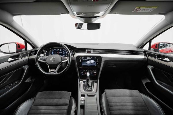 Sarkans Volkswagen Passat 2023 Tallina, ar dzinēja tilpumu 2.00 L un nobraukumu 149 tūkst. km par 23500 €, foto 10 vietnē AUTOMOTO.COM.LV
