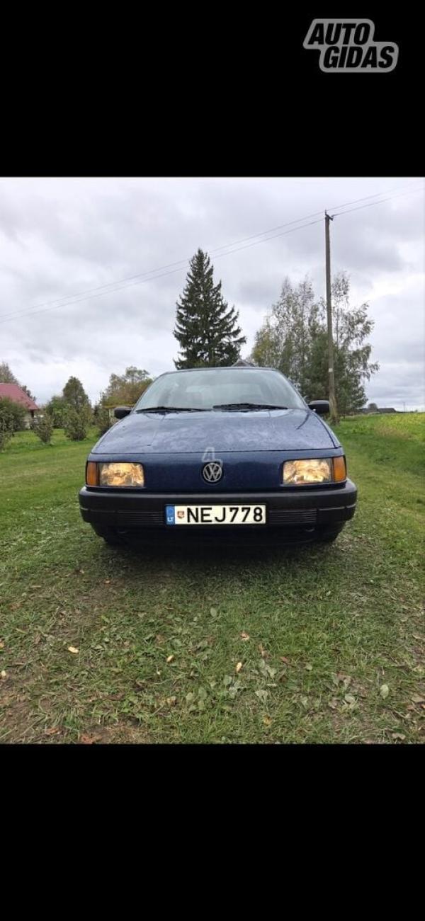 Volkswagen Passat 1990 Ukmergė, ar dzinēja tilpumu 1.80 L un nobraukumu 170 tūkst. km par 800 €, foto 3 vietnē AUTOMOTO.COM.LV