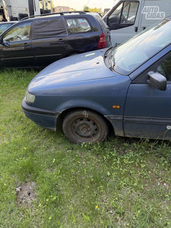 Volkswagen Passat 1994 Kauņa, ar dzinēja tilpumu 1.80 L un nobraukumu 196 tūkst. km par 500 €, foto 3 vietnē AUTOMOTO.COM.LV