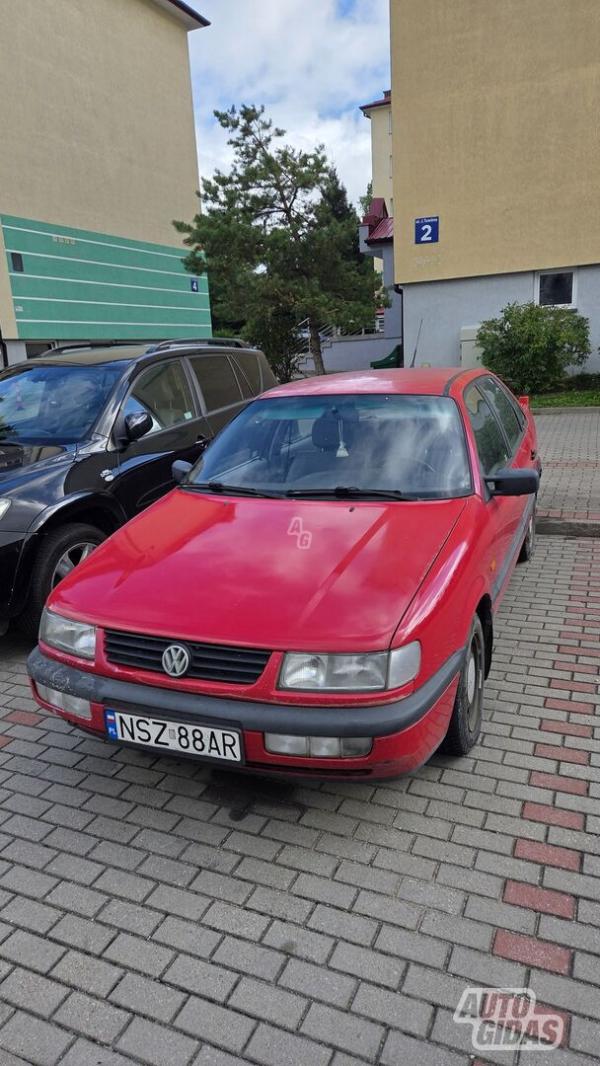 Фольксваген Пассат 1994 в Мариямполе на AUTOMOTO.COM.LV Фольксваген Пассат 1994 в Мариямполе, объемом двигателя 1.80 л и пробегом 278 тыс. км за 750 €, фото 1 на AUTOMOTO.COM.LV