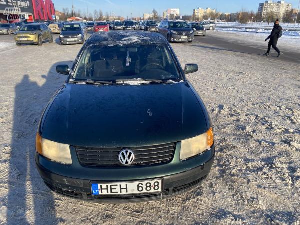 Volkswagen Passat 1996 Panevēža, ar dzinēja tilpumu 1.90 L un nobraukumu 272 tūkst. km par 450 €, foto 2 vietnē AUTOMOTO.COM.LV