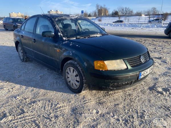 Volkswagen Passat 1996 Panevēža, ar dzinēja tilpumu 1.90 L un nobraukumu 272 tūkst. km par 450 €, foto 3 vietnē AUTOMOTO.COM.LV