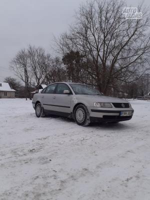 Volkswagen Passat 1996 Kauņa, ar dzinēja tilpumu 1.90 L un nobraukumu 413 tūkst. km par 950 €, foto  vietnē AUTOMOTO.COM.LV